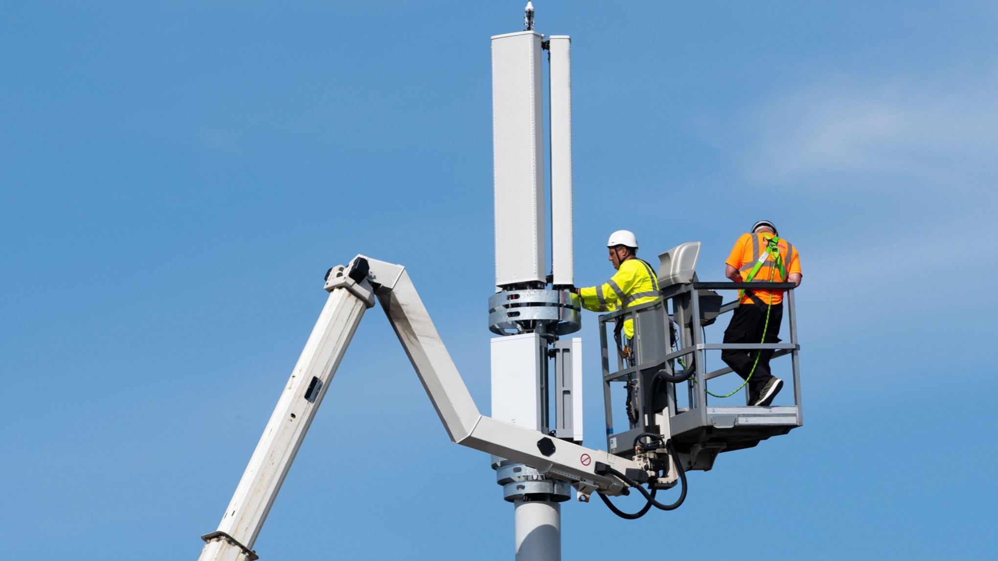 Oliver Telling - Journalist Profile - Intelligent Relations