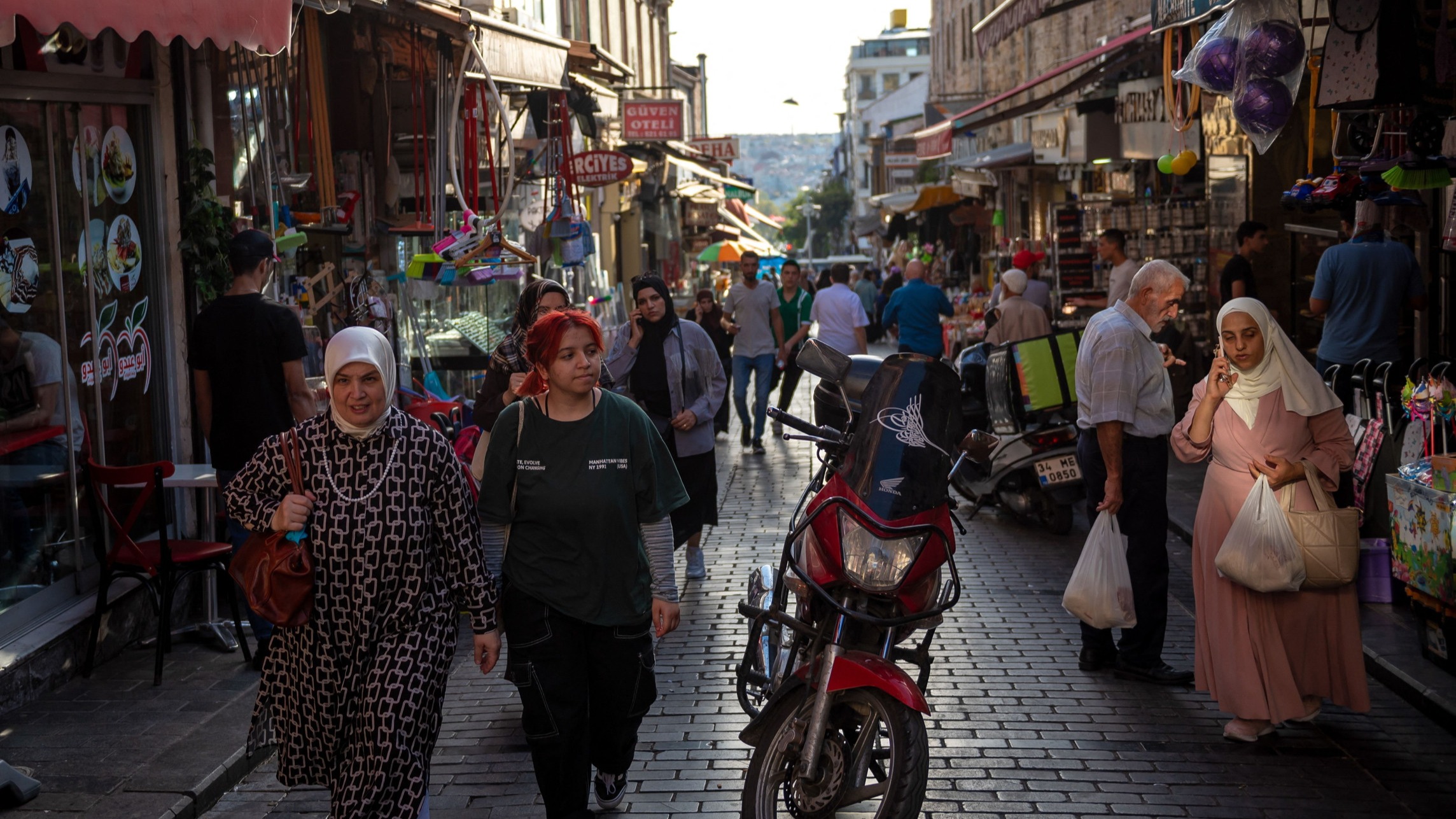 Adam Samson - Journalist Profile - Intelligent Relations