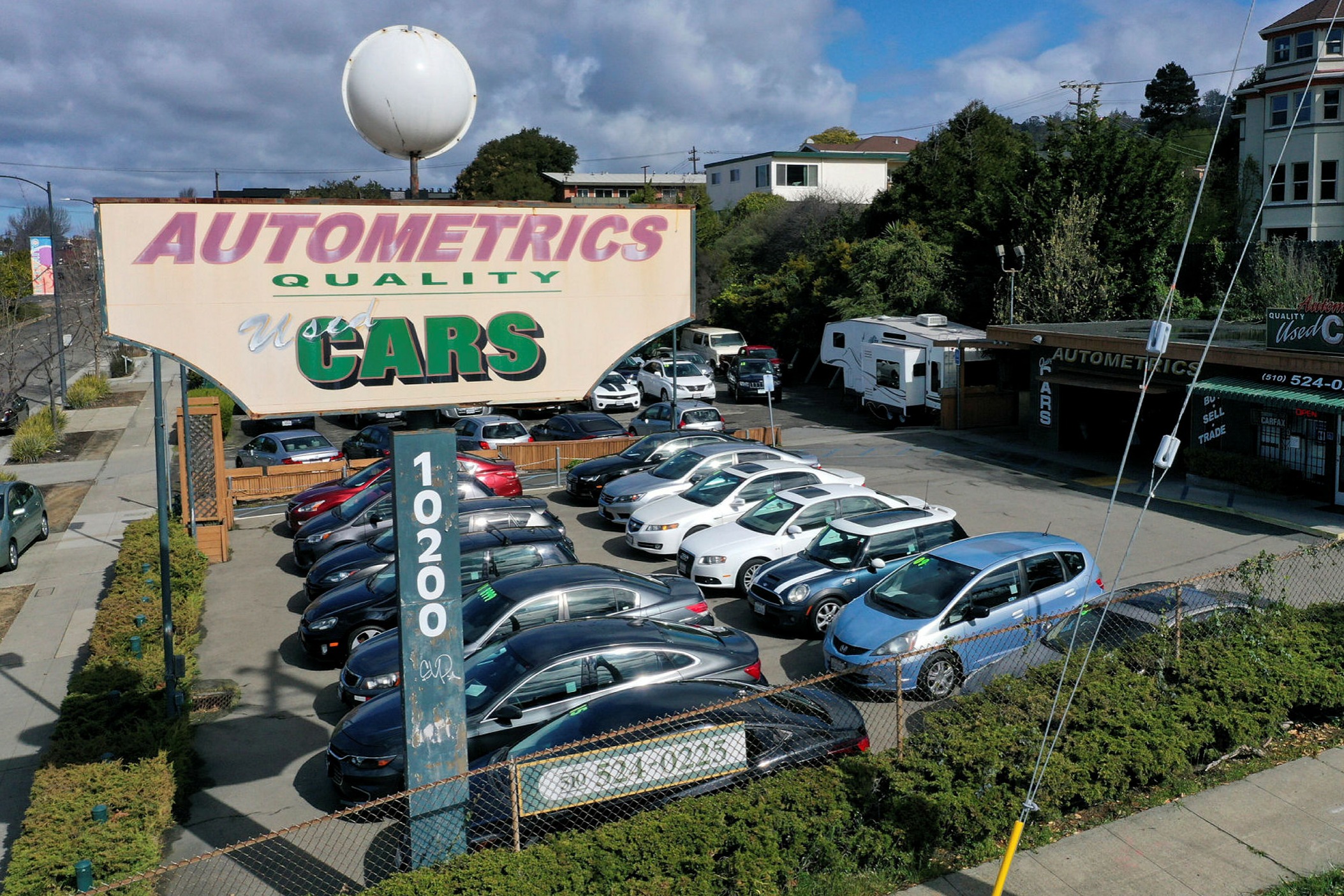 ‘Kind of crazy’: how the booming US used-car market is driving ...